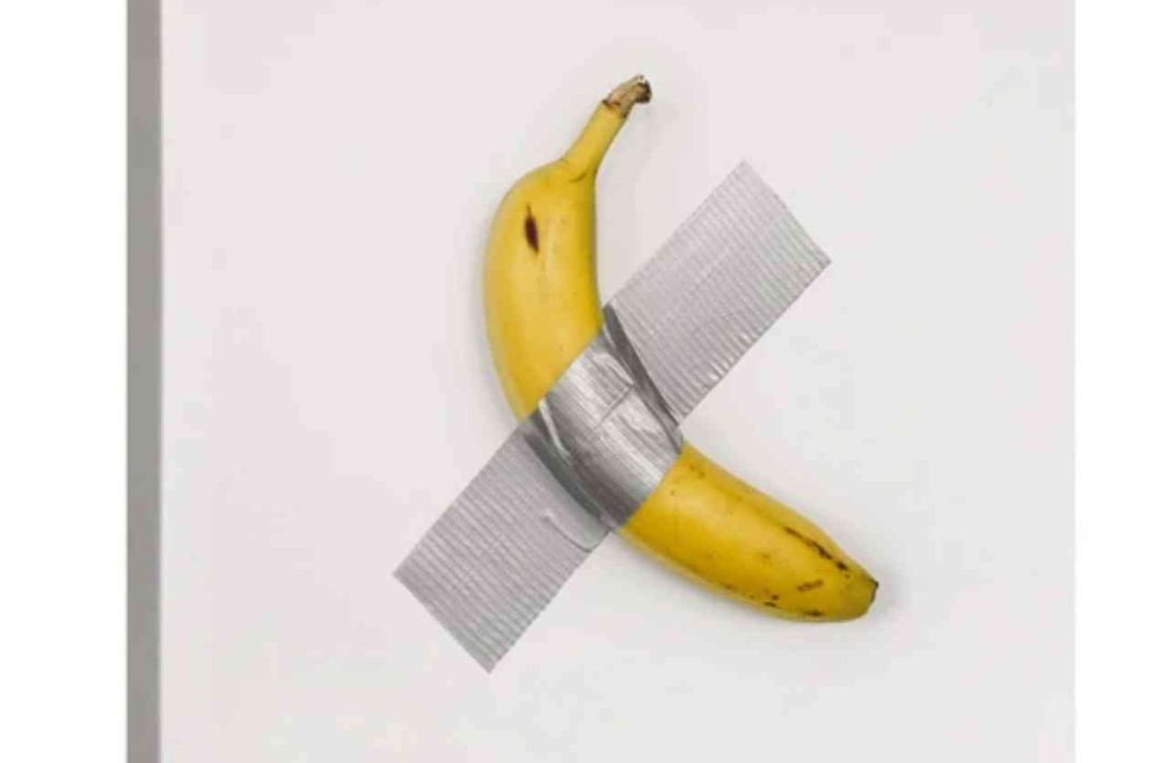 La banana di Maurizio Cattelan è sparita: il Museo denuncia
