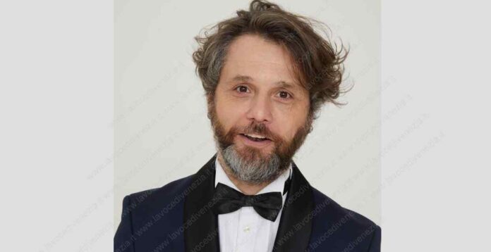 Angelo Pisani al Toniolo di Mestre esplora l'universo femminile