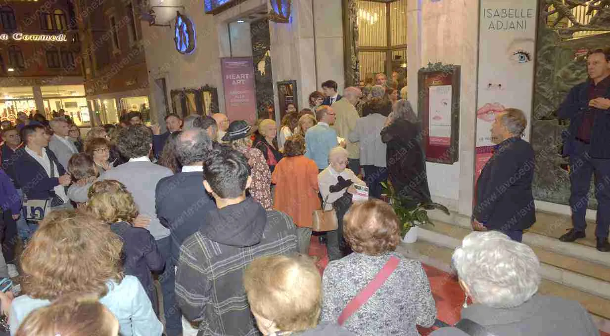 Comeradovera: nuovo spettacolo riflette sul rogo della Fenice e sulla ...