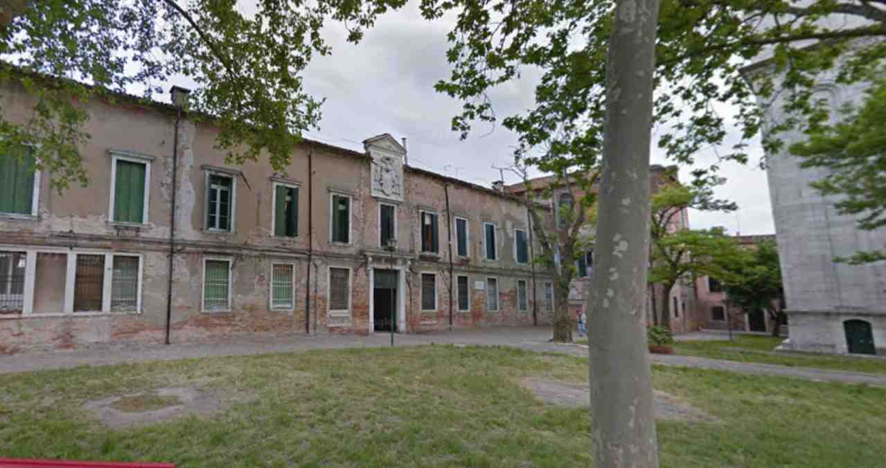 Sfratti alle famiglie dell'ex Caserma Sanguinetti: residenti convocano ...
