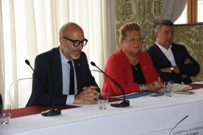 Venezia: un bando per affidare le spiagge libere alle associazioni
