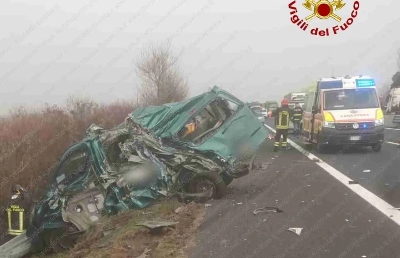 Incidente in A4, deceduta giovane dottoressa