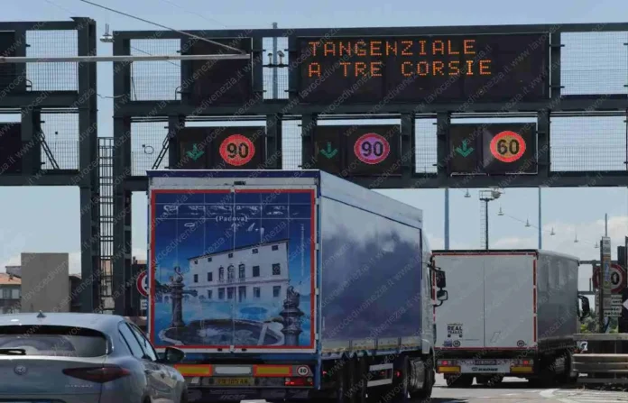 Maxi tamponamento sulla Tangenziale di Mestre, 5 km di code