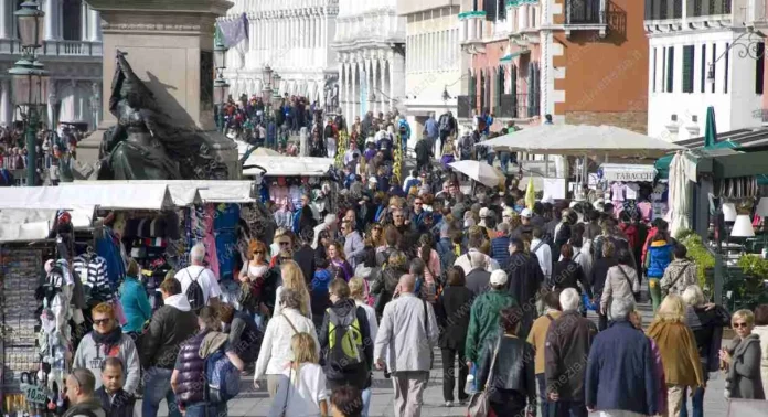 Affitti turistici, ecco le nuove regole (sulla parola) per Venezia Affitti turistici, ecco le nuove regole (sulla parola) per Venezia