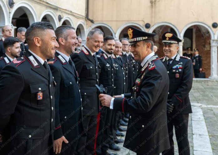Il Comandante Generale dell’Arma dei Carabinieri in visita al Comando ...